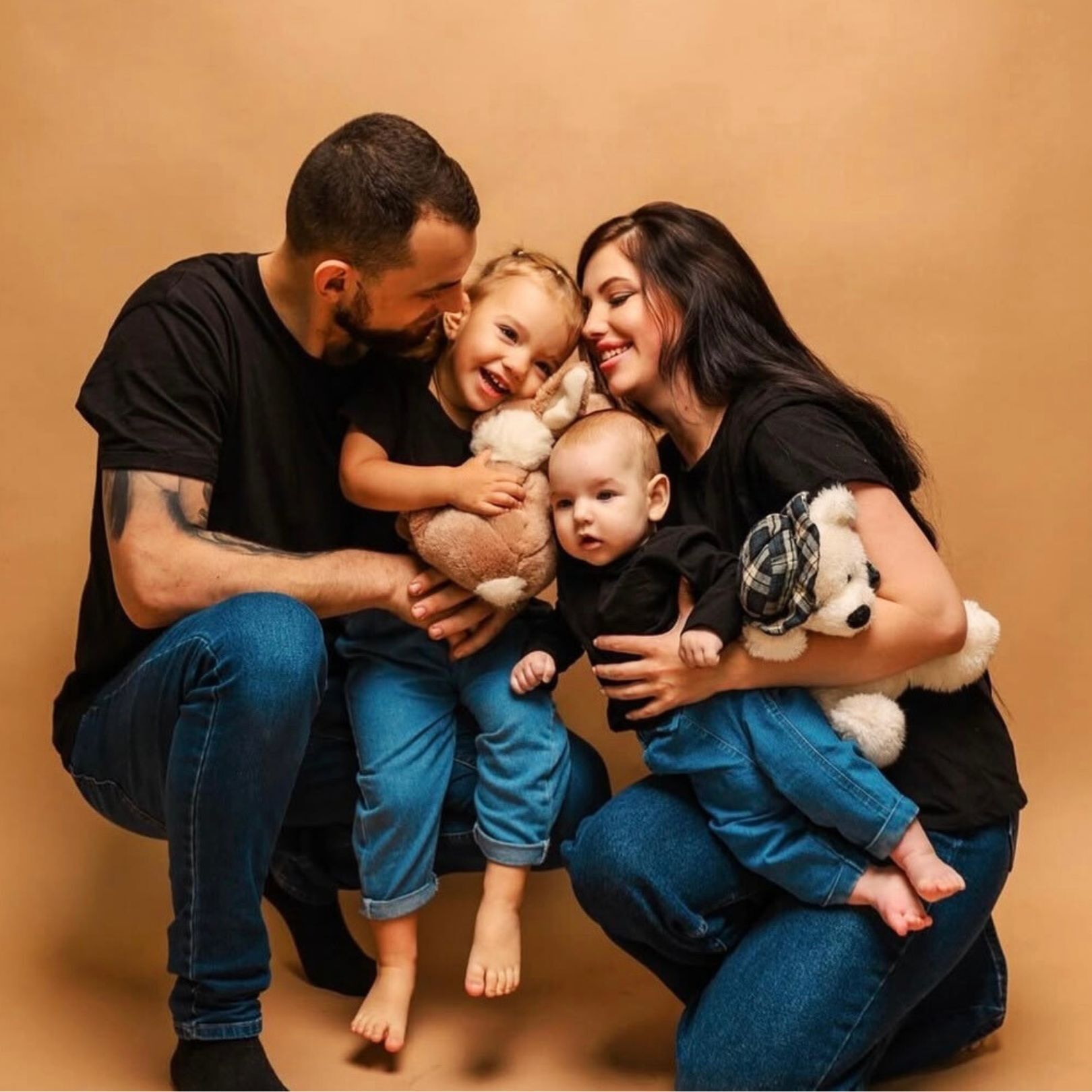 Home ~ Gate To Ukraine - Help Ukrainian Families Directly